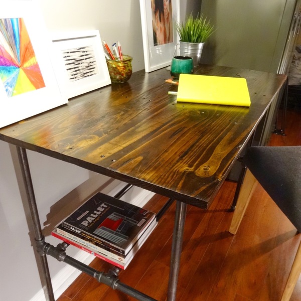 Wood Pallet Desk